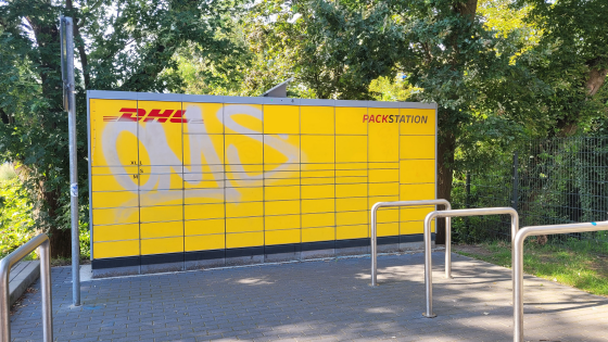 The Ultimate Guide to using DHL Packstation in Germany - pleaselie